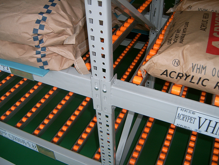 Good Quality Flow-through Shelves Warehouse Roller Racking Rolling ...