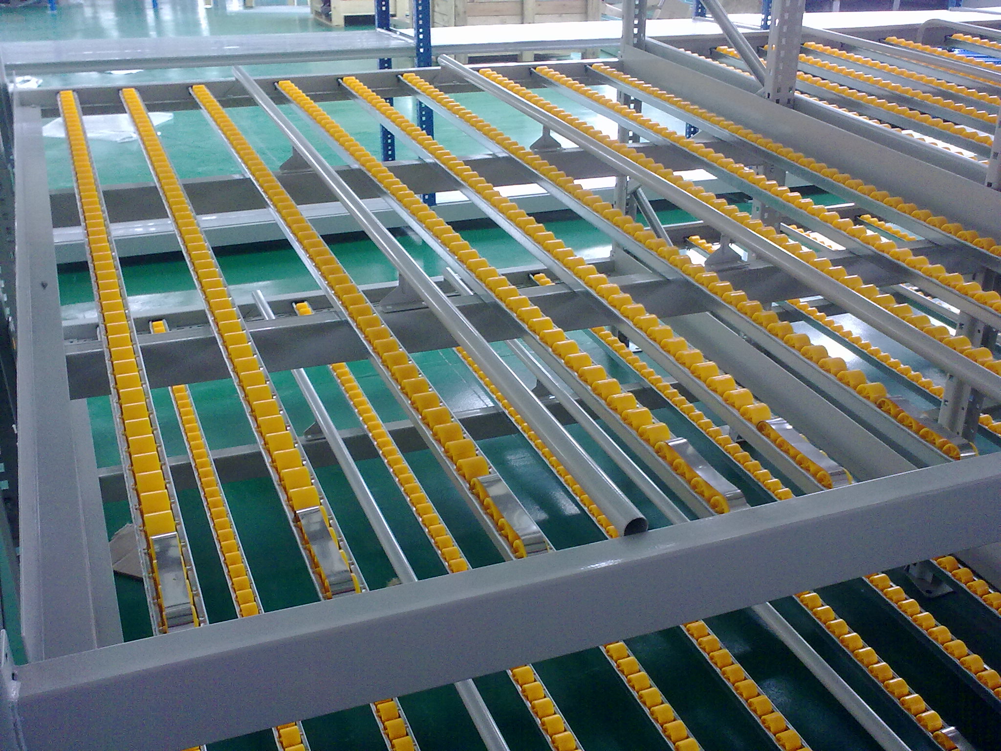 Good Quality Flow-through Shelves Warehouse Roller Racking Rolling ...